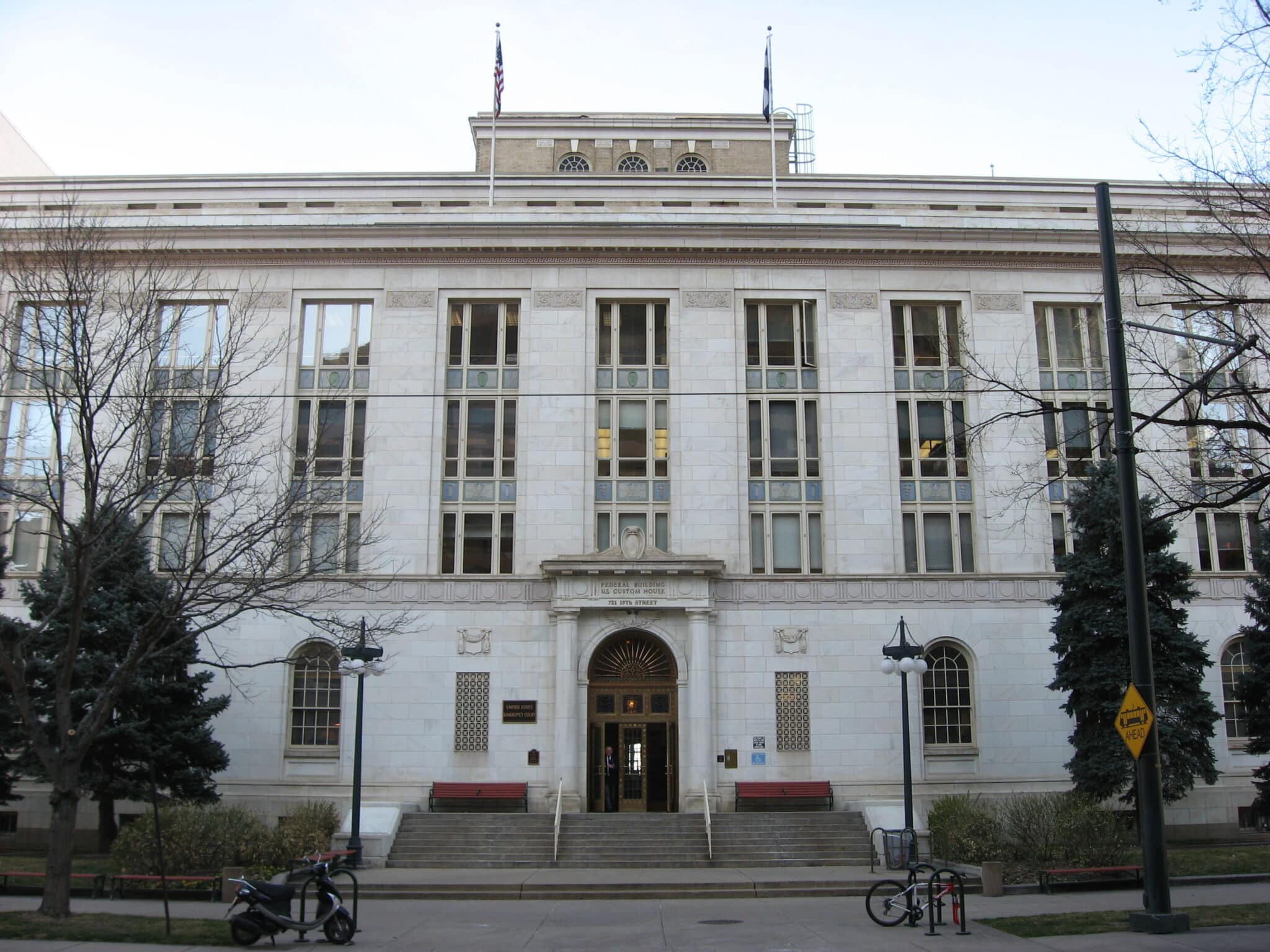 Steel fabricator goes bankrupt to dodge receivership after building ...